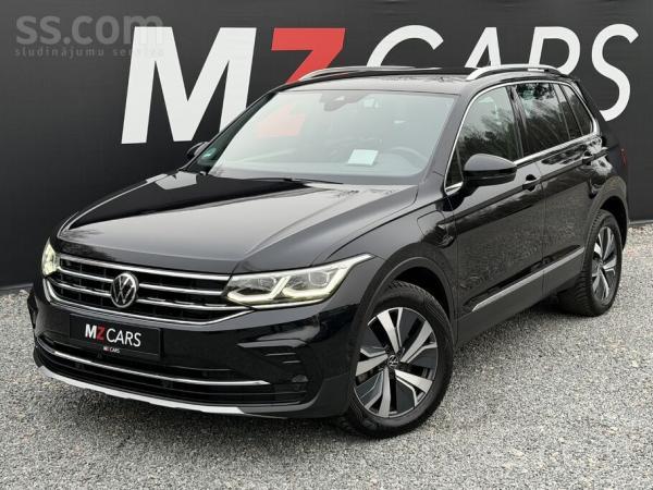 Black Volkswagen Tiguan 2021 in Riga, with an engine capacity of 1.40 L and mileage of 151 thousand km for 23750 €, photo 1 on AUTOMOTO.COM.LV