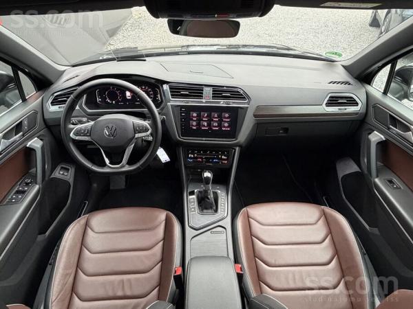 Black Volkswagen Tiguan 2021 in Riga, with an engine capacity of 1.40 L and mileage of 151 thousand km for 23750 €, photo 6 on AUTOMOTO.COM.LV