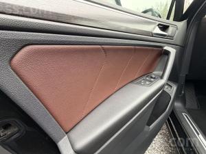 Black Volkswagen Tiguan 2021 in Riga, with an engine capacity of 1.40 L and mileage of 151 thousand km for 23750 €, photo 10 on AUTOMOTO.COM.LV