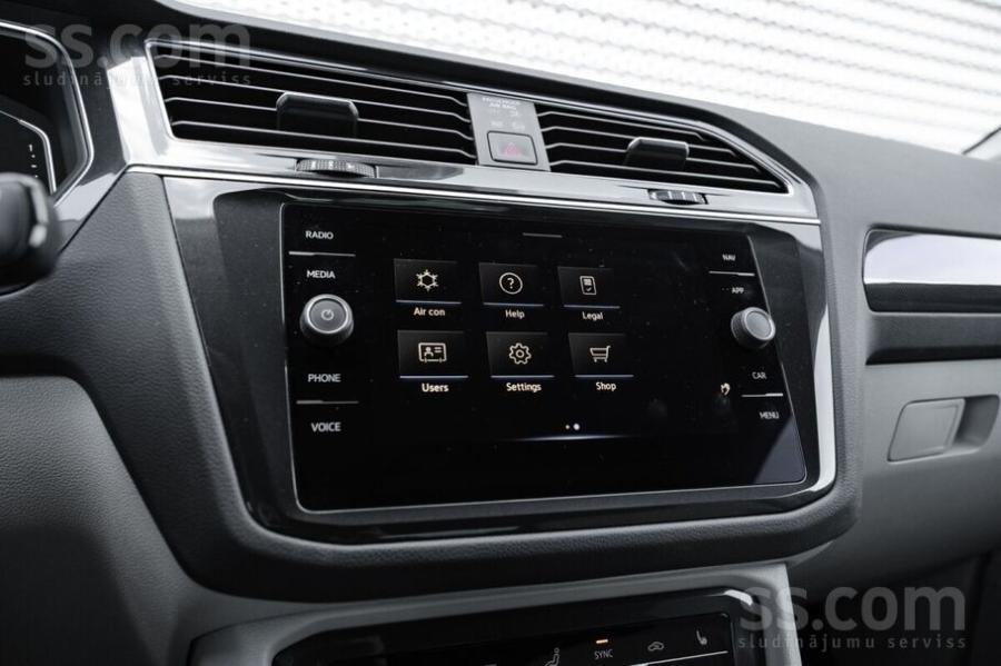 Черный Фольксваген Тигуан 2021 в Рига, объемом двигателя 1.50 л и пробегом 46 тыс. км за 28700 €, фото 23 на AUTOMOTO.COM.LV