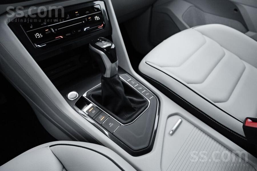 Черный Фольксваген Тигуан 2021 в Рига, объемом двигателя 1.50 л и пробегом 46 тыс. км за 28700 €, фото 26 на AUTOMOTO.COM.LV