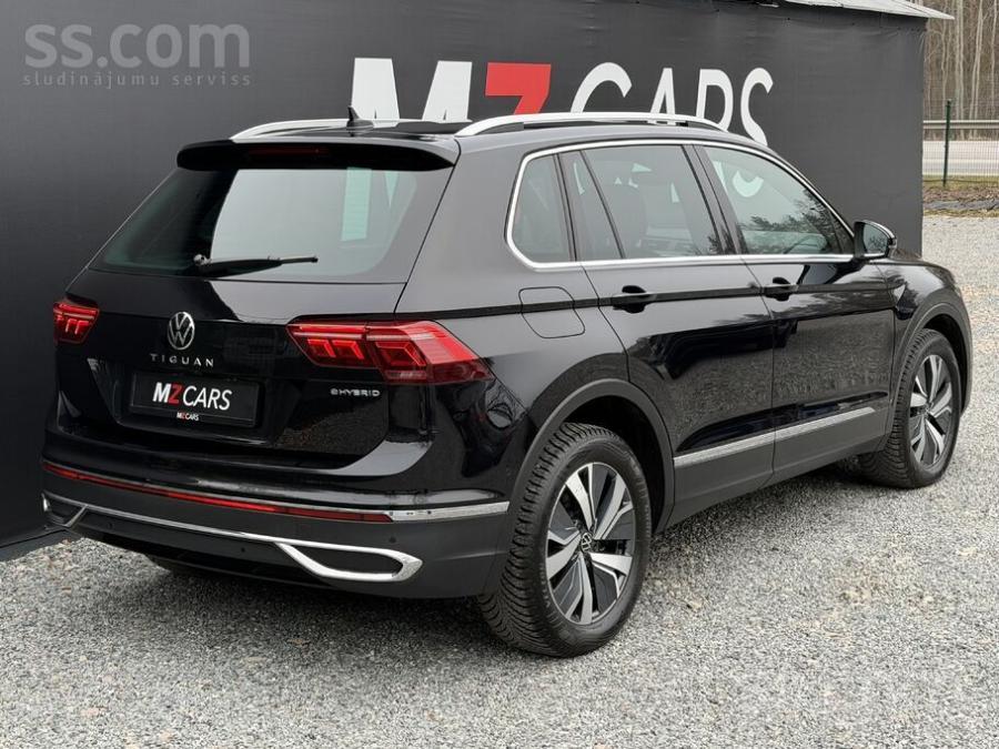 Melns Volkswagen Tiguan 2021 Rīga, ar dzinēja tilpumu 1.40 L un nobraukumu 151 tūkst. km par 23750 €, foto 4 vietnē AUTOMOTO.COM.LV