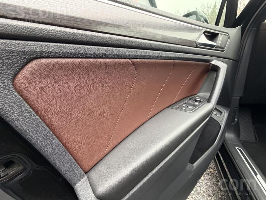 Melns Volkswagen Tiguan 2021 Rīga, ar dzinēja tilpumu 1.40 L un nobraukumu 151 tūkst. km par 23750 €, foto 10 vietnē AUTOMOTO.COM.LV