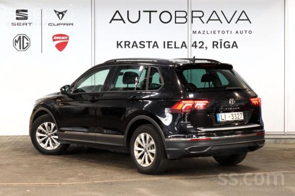 Melns Volkswagen Tiguan 2021 Rīga, ar dzinēja tilpumu 1.50 L un nobraukumu 77 tūkst. km par 20990 €, foto 6 vietnē AUTOMOTO.COM.LV