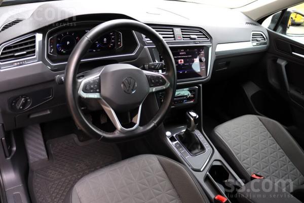 Melns Volkswagen Tiguan 2021 Rīga, ar dzinēja tilpumu 1.50 L un nobraukumu 77 tūkst. km par 20990 €, foto 9 vietnē AUTOMOTO.COM.LV