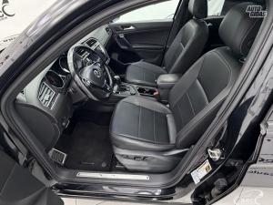 Melns Volkswagen Tiguan 2021 Avižieniai, ar dzinēja tilpumu 2.00 L un nobraukumu 170 tūkst. km par 18900 €, foto 21 vietnē AUTOMOTO.COM.LV