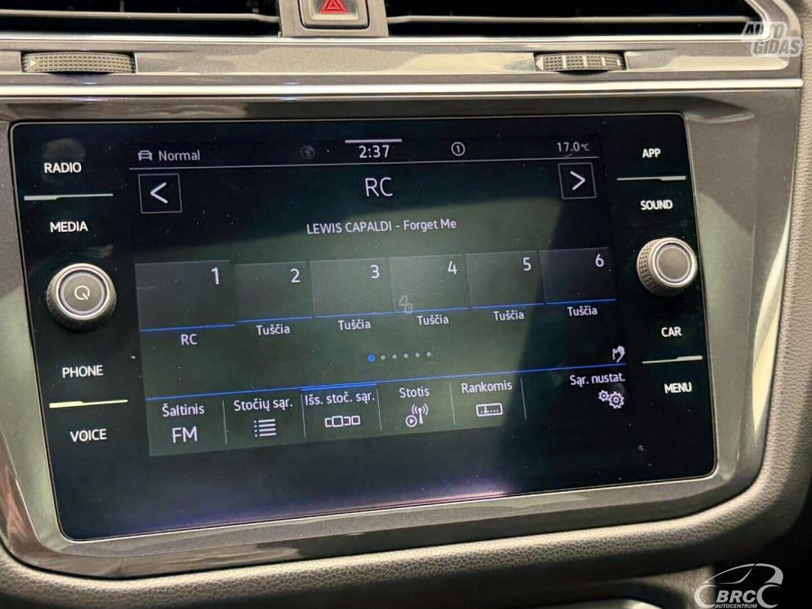 Melns Volkswagen Tiguan 2021 Avižieniai, ar dzinēja tilpumu 2.00 L un nobraukumu 170 tūkst. km par 18900 €, foto 36 vietnē AUTOMOTO.COM.LV