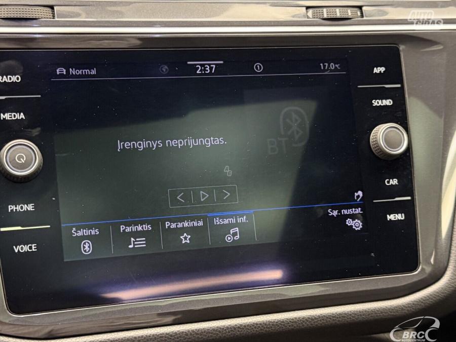 Melns Volkswagen Tiguan 2021 Avižieniai, ar dzinēja tilpumu 2.00 L un nobraukumu 170 tūkst. km par 18900 €, foto 37 vietnē AUTOMOTO.COM.LV
