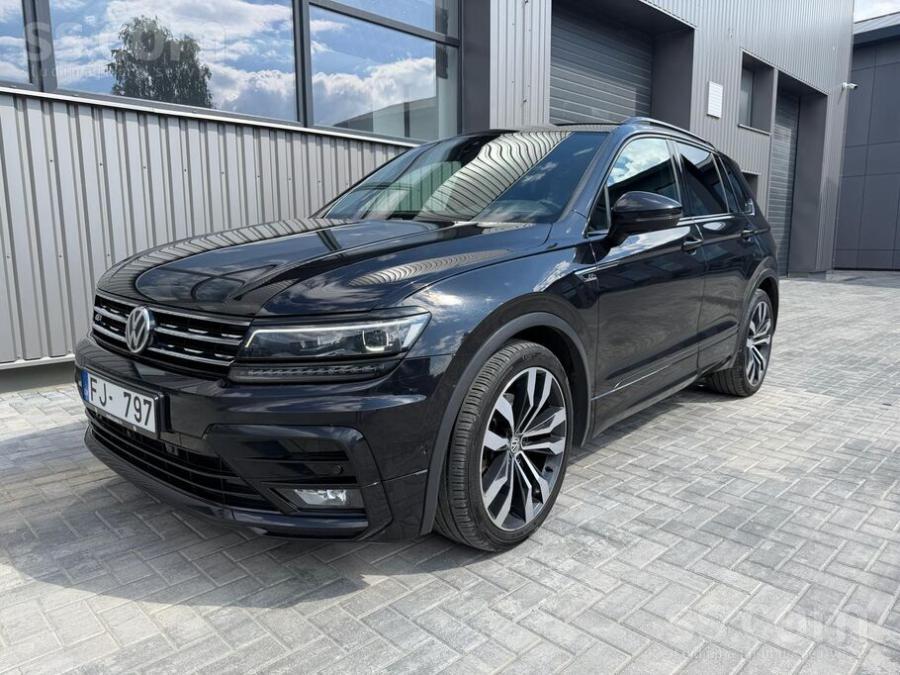 Black Volkswagen Tiguan 2021 in Riga, with an engine capacity of 2.00 L and mileage of 170 thousand km for 22999 €, photo 1 on AUTOMOTO.COM.LV