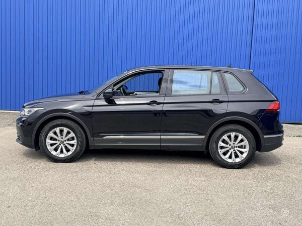 Melns Volkswagen Tiguan 2021 Kauņa, ar dzinēja tilpumu 1.97 L un nobraukumu 170 tūkst. km par 22700 €, foto 7 vietnē AUTOMOTO.COM.LV