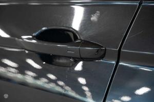 Black Volkswagen Tiguan 2021 in Vilnius, with an engine capacity of 2.00 L and mileage of 133 thousand km for 28900 €, photo 25 on AUTOMOTO.COM.LV