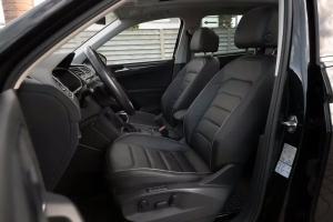 Melns Volkswagen Tiguan 2021 Jelgava, ar dzinēja tilpumu 2.00 L un nobraukumu 178 tūkst. km par 22800 €, foto 18 vietnē AUTOMOTO.COM.LV