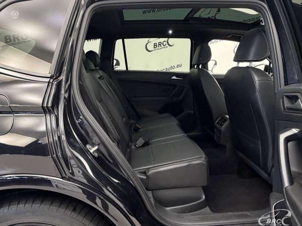 Black Volkswagen Tiguan 2021 in Vilnius, with an engine capacity of 1.98 L and mileage of 170 thousand km for 17900 €, photo 10 on AUTOMOTO.COM.LV