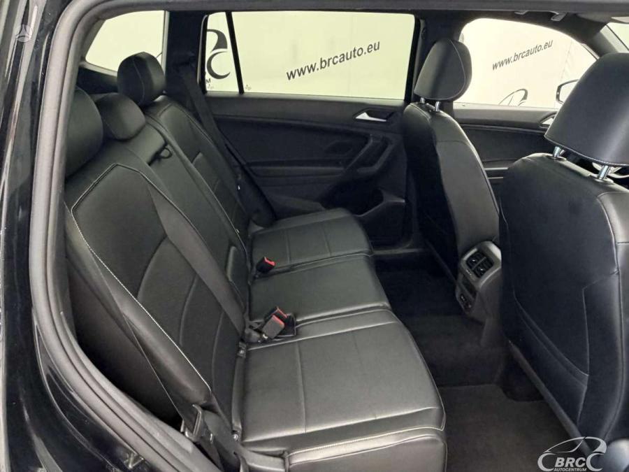 Black Volkswagen Tiguan 2021 in Vilnius, with an engine capacity of 1.98 L and mileage of 170 thousand km for 17900 €, photo 12 on AUTOMOTO.COM.LV