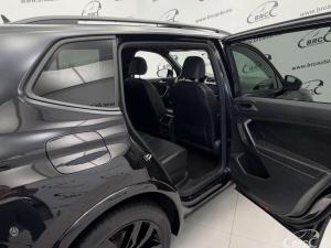 Black Volkswagen Tiguan 2021 in Vilnius, with an engine capacity of 1.98 L and mileage of 170 thousand km for 17900 €, photo 14 on AUTOMOTO.COM.LV