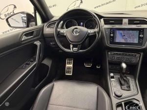 Black Volkswagen Tiguan 2021 in Vilnius, with an engine capacity of 1.98 L and mileage of 170 thousand km for 17900 €, photo 15 on AUTOMOTO.COM.LV