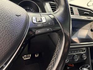 Black Volkswagen Tiguan 2021 in Vilnius, with an engine capacity of 1.98 L and mileage of 170 thousand km for 17900 €, photo 30 on AUTOMOTO.COM.LV