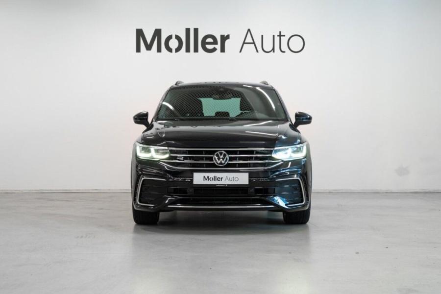 Melns Volkswagen Tiguan 2021 Viļņa, ar dzinēja tilpumu 2.00 L un nobraukumu 133 tūkst. km par 28900 €, foto 10 vietnē AUTOMOTO.COM.LV
