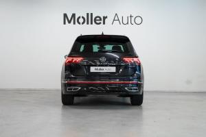 Melns Volkswagen Tiguan 2021 Viļņa, ar dzinēja tilpumu 2.00 L un nobraukumu 133 tūkst. km par 28900 €, foto 11 vietnē AUTOMOTO.COM.LV