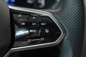 Melns Volkswagen Tiguan 2021 Viļņa, ar dzinēja tilpumu 2.00 L un nobraukumu 133 tūkst. km par 28900 €, foto 15 vietnē AUTOMOTO.COM.LV