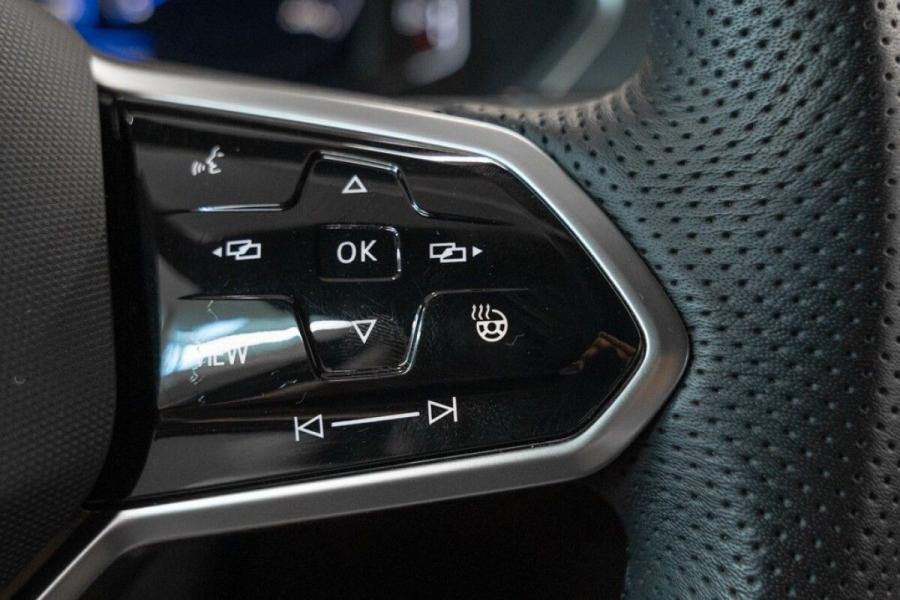 Melns Volkswagen Tiguan 2021 Viļņa, ar dzinēja tilpumu 2.00 L un nobraukumu 133 tūkst. km par 28900 €, foto 15 vietnē AUTOMOTO.COM.LV