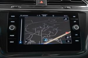 Melns Volkswagen Tiguan 2021 Viļņa, ar dzinēja tilpumu 2.00 L un nobraukumu 133 tūkst. km par 28900 €, foto 19 vietnē AUTOMOTO.COM.LV