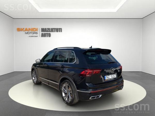 Melns Volkswagen Tiguan 2021 Rīga, ar dzinēja tilpumu 1.50 L un nobraukumu 124 tūkst. km par 23490 €, foto 3 vietnē AUTOMOTO.COM.LV