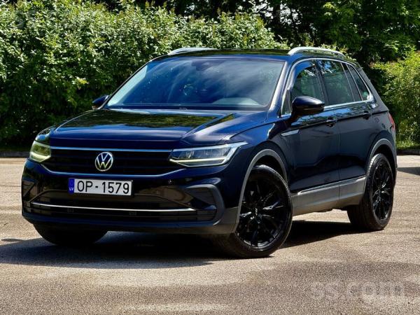 Melns Volkswagen Tiguan 2021 Rīga, ar dzinēja tilpumu 1.50 L un nobraukumu 170 tūkst. km par 17970 €, foto 1 vietnē AUTOMOTO.COM.LV