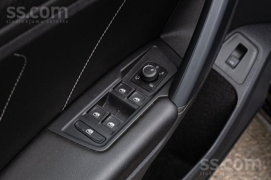 Melns Volkswagen Tiguan 2021 Rīga, ar dzinēja tilpumu 2.00 L un nobraukumu 118 tūkst. km par 27950 €, foto 24 vietnē AUTOMOTO.COM.LV