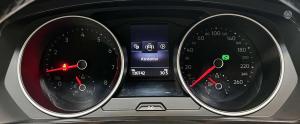 Black Volkswagen Tiguan 2021 in Kaunas, with an engine capacity of 1.50 L and mileage of 131 thousand km for 19900 €, photo 6 on AUTOMOTO.COM.LV