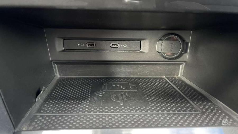 Melns Volkswagen Tiguan 2021 Marijampole, ar dzinēja tilpumu 1.97 L un nobraukumu 285 tūkst. km par 19990 €, foto 52 vietnē AUTOMOTO.COM.LV