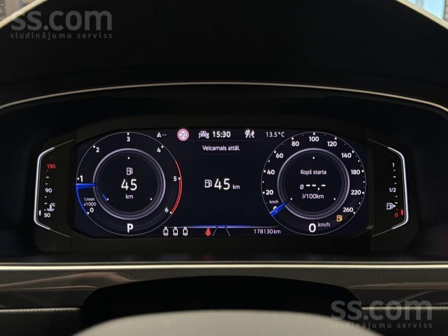 Black Volkswagen Tiguan 2021 in Riga, with an engine capacity of 2.00 L and mileage of 178 thousand km for 21490 €, photo 18 on AUTOMOTO.COM.LV