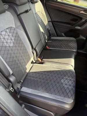 Melns Volkswagen Tiguan 2021 Kauņa, ar dzinēja tilpumu 1.50 L un nobraukumu 124 tūkst. km par 23500 €, foto 19 vietnē AUTOMOTO.COM.LV