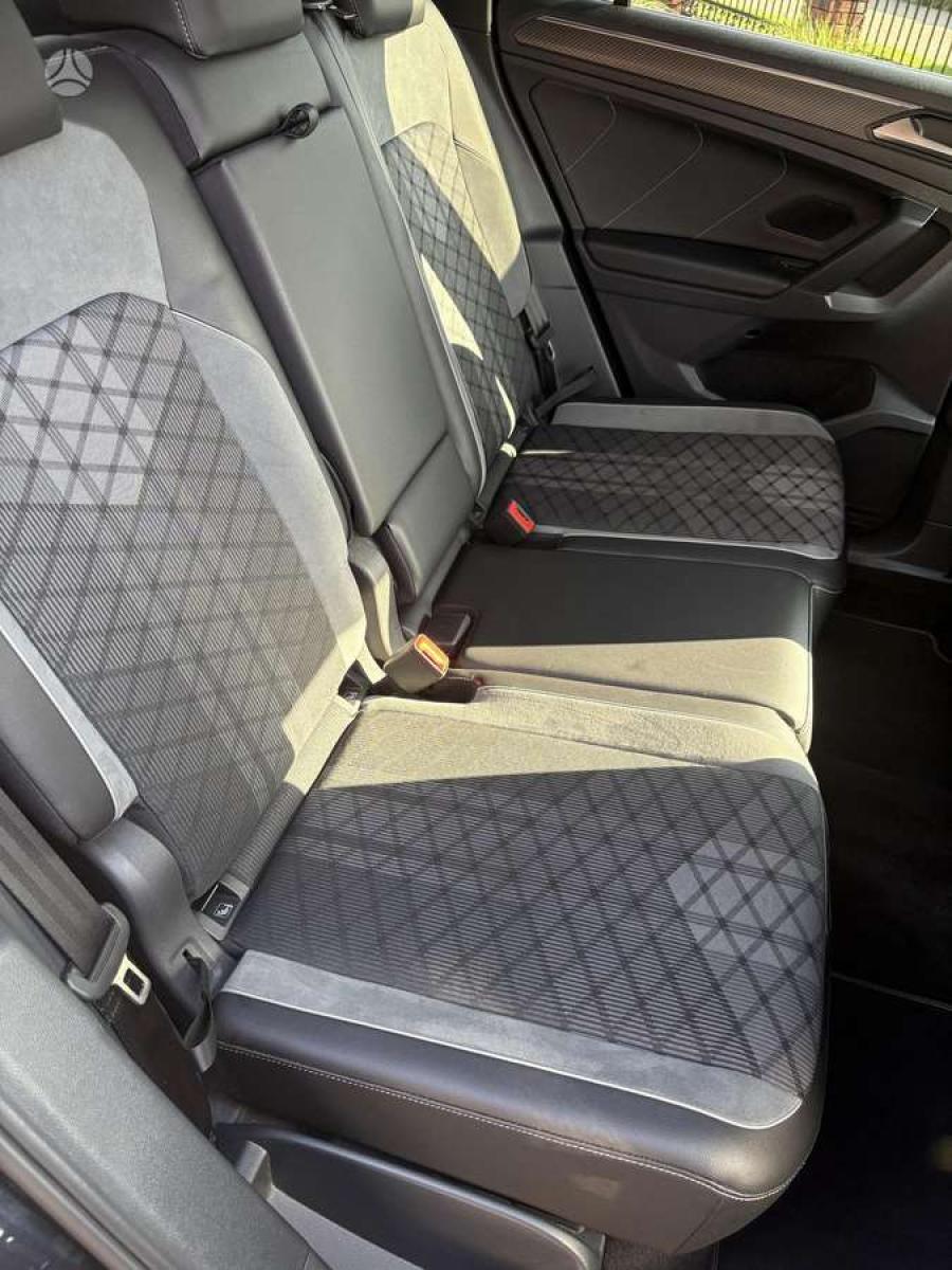 Melns Volkswagen Tiguan 2021 Kauņa, ar dzinēja tilpumu 1.50 L un nobraukumu 124 tūkst. km par 23500 €, foto 19 vietnē AUTOMOTO.COM.LV