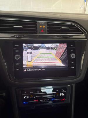 Melns Volkswagen Tiguan 2021 Kauņa, ar dzinēja tilpumu 1.50 L un nobraukumu 124 tūkst. km par 23500 €, foto 24 vietnē AUTOMOTO.COM.LV
