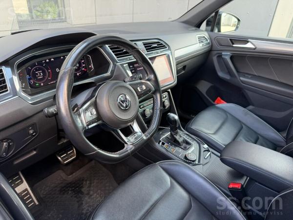 Black Volkswagen Tiguan 2021 in Riga, with an engine capacity of 2.00 L and mileage of 175 thousand km for 22000 €, photo 4 on AUTOMOTO.COM.LV