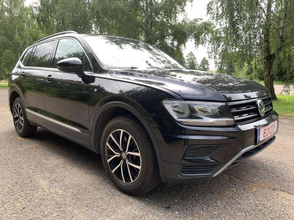 Melns Volkswagen Tiguan 2021 Alīta, ar dzinēja tilpumu 1.98 L un nobraukumu 130 tūkst. km par 17900 €, foto 3 vietnē AUTOMOTO.COM.LV