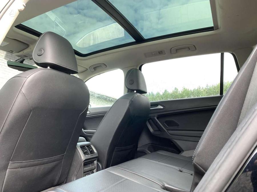 Black Volkswagen Tiguan 2021 in Alytus, with an engine capacity of 1.98 L and mileage of 130 thousand km for 17900 €, photo 10 on AUTOMOTO.COM.LV