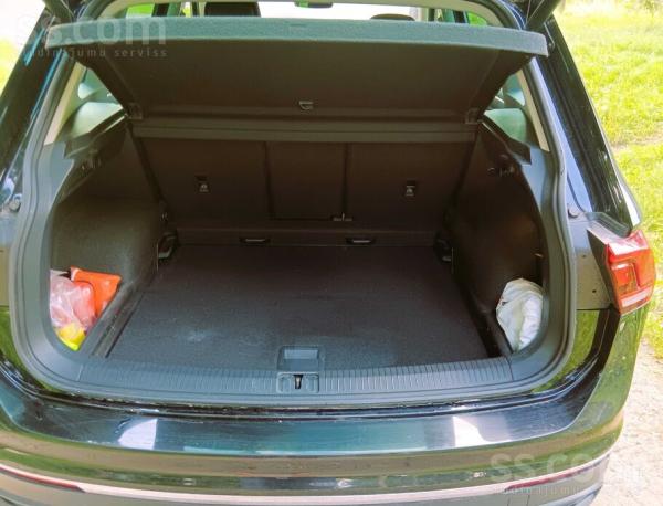 Black Volkswagen Tiguan 2021 in Riga, with an engine capacity of 1.50 L and mileage of 69 thousand km for 22900 €, photo 7 on AUTOMOTO.COM.LV