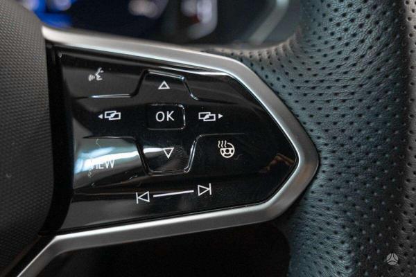 Melns Volkswagen Tiguan 2021 Viļņa, ar dzinēja tilpumu 2.00 L un nobraukumu 133 tūkst. km par 27000 €, foto 10 vietnē AUTOMOTO.COM.LV