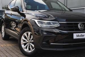Black Volkswagen Tiguan 2021 in Ventspils, with an engine capacity of 1.50 L and mileage of 69 thousand km for 23900 €, photo 13 on AUTOMOTO.COM.LV