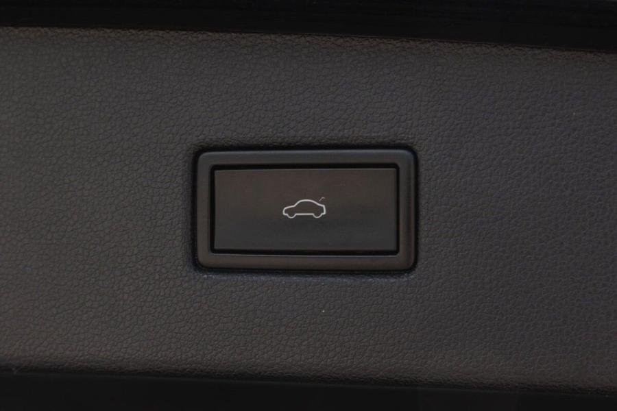 Black Volkswagen Tiguan 2021 in Ventspils, with an engine capacity of 1.50 L and mileage of 69 thousand km for 23900 €, photo 16 on AUTOMOTO.COM.LV