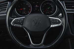 Black Volkswagen Tiguan 2021 in Ventspils, with an engine capacity of 1.50 L and mileage of 69 thousand km for 23900 €, photo 21 on AUTOMOTO.COM.LV