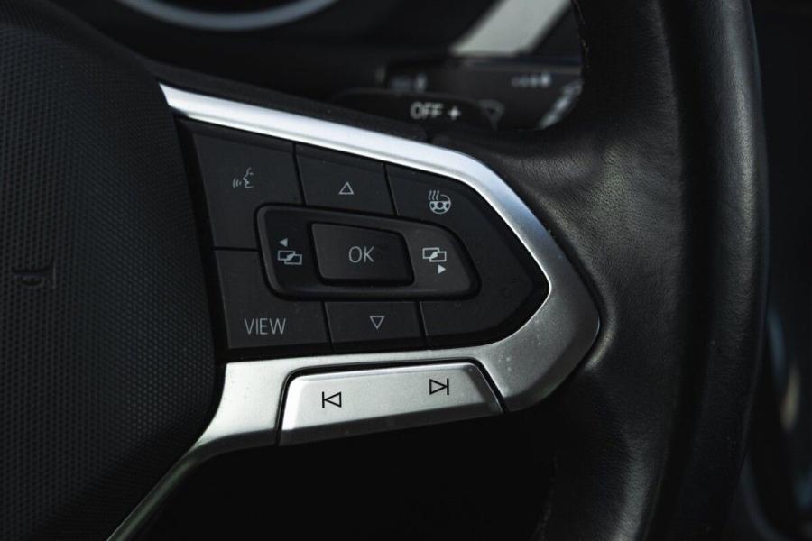Black Volkswagen Tiguan 2021 in Ventspils, with an engine capacity of 1.50 L and mileage of 69 thousand km for 23900 €, photo 23 on AUTOMOTO.COM.LV