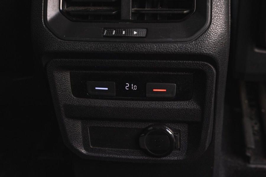 Black Volkswagen Tiguan 2021 in Ventspils, with an engine capacity of 1.50 L and mileage of 69 thousand km for 23900 €, photo 36 on AUTOMOTO.COM.LV