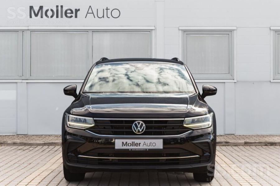 Melns Volkswagen Tiguan 2021 Ventspils, ar dzinēja tilpumu 1.50 L un nobraukumu 69 tūkst. km par 23900 €, foto 9 vietnē AUTOMOTO.COM.LV