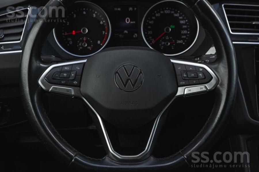 Melns Volkswagen Tiguan 2021 Ventspils, ar dzinēja tilpumu 1.50 L un nobraukumu 69 tūkst. km par 23900 €, foto 21 vietnē AUTOMOTO.COM.LV