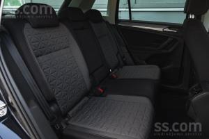 Melns Volkswagen Tiguan 2021 Ventspils, ar dzinēja tilpumu 1.50 L un nobraukumu 69 tūkst. km par 23900 €, foto 34 vietnē AUTOMOTO.COM.LV