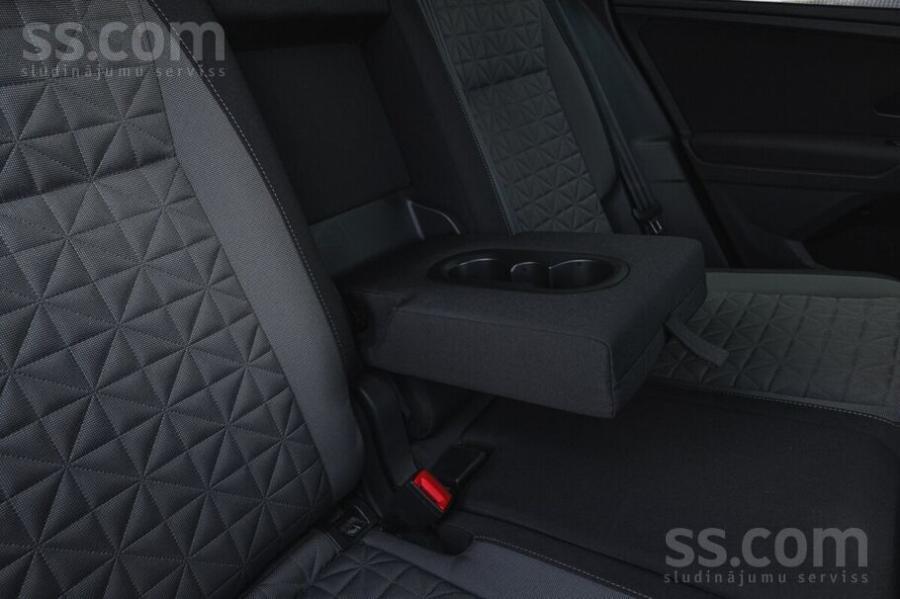 Melns Volkswagen Tiguan 2021 Ventspils, ar dzinēja tilpumu 1.50 L un nobraukumu 69 tūkst. km par 23900 €, foto 35 vietnē AUTOMOTO.COM.LV