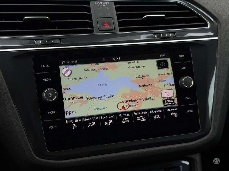 Melns Volkswagen Tiguan 2021 Klaipėda, ar dzinēja tilpumu 1.97 L un nobraukumu 225 tūkst. km par 18500 €, foto 31 vietnē AUTOMOTO.COM.LV